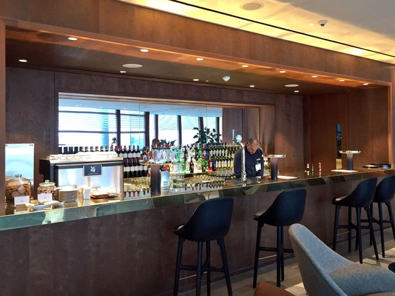 Cathay Pacific Business Class Lounge at Heathrow Terminal 3: Signature ...